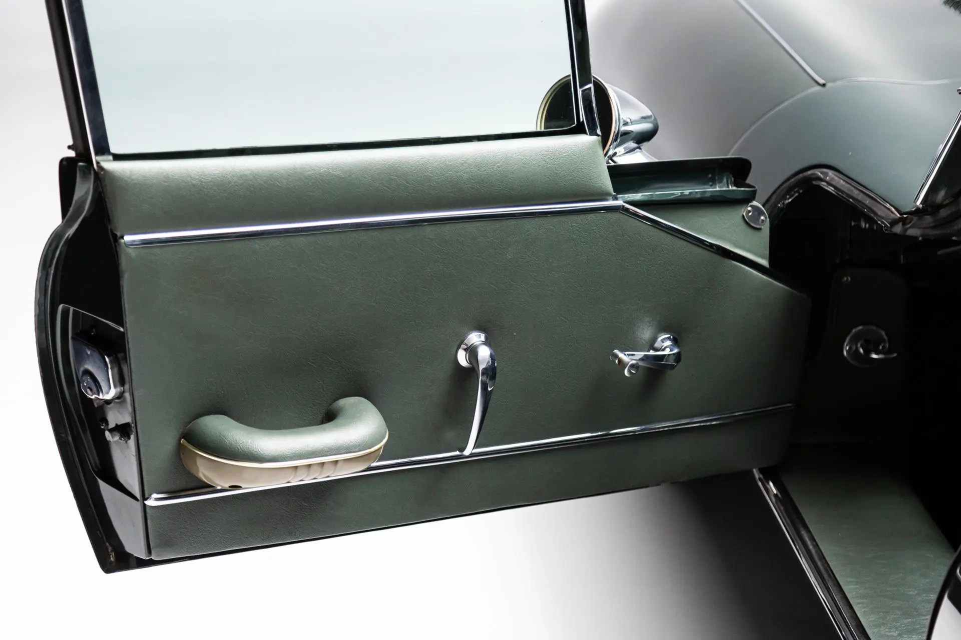 e type interior trim